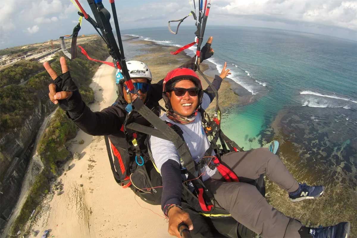Paragliding Bali: A Spectacular Aerial Adventure On The Island Of The ...